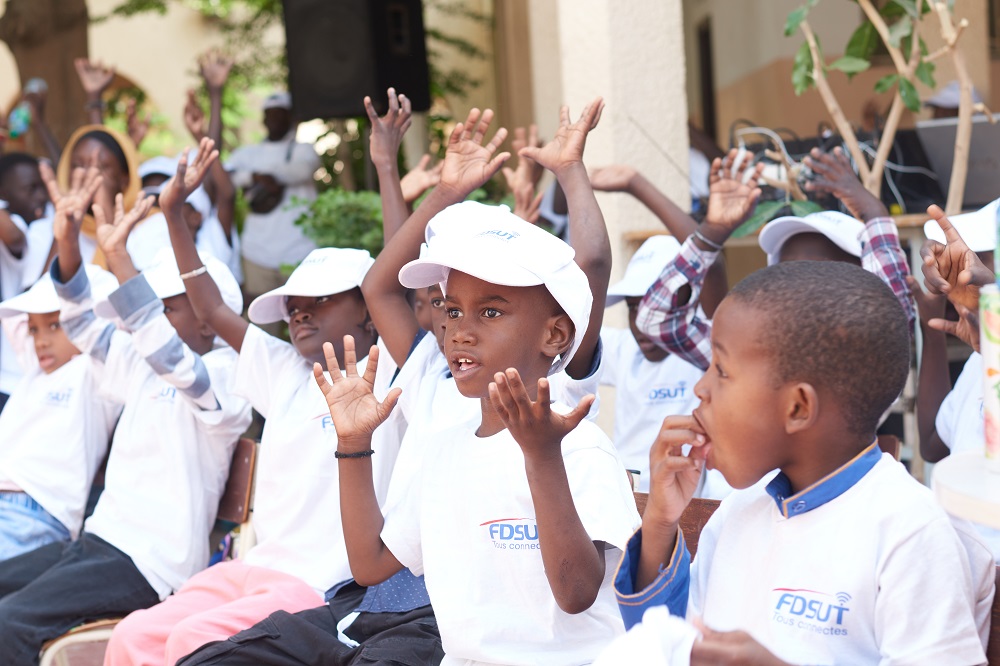 Inauguration des Salles Informatiques du centre Verbo Tonal et du CEM ...